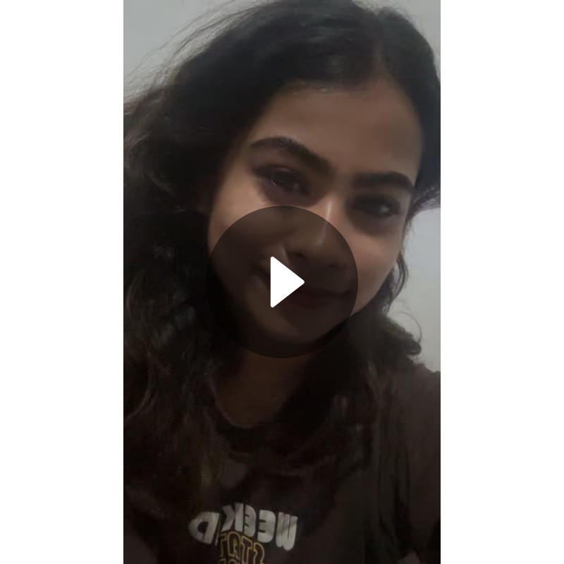 Karthika Prakash (@kyathi_keen) | Selfie of a pretty girl smiling ...