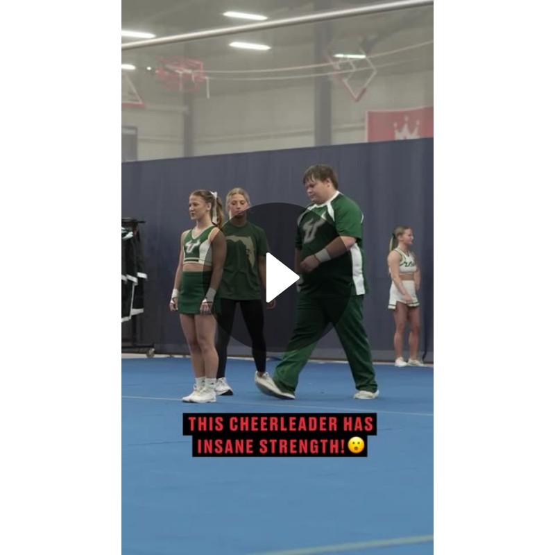 This is so impressive 😳 #cheerleading #strength | EITHER/OR | Spotlight