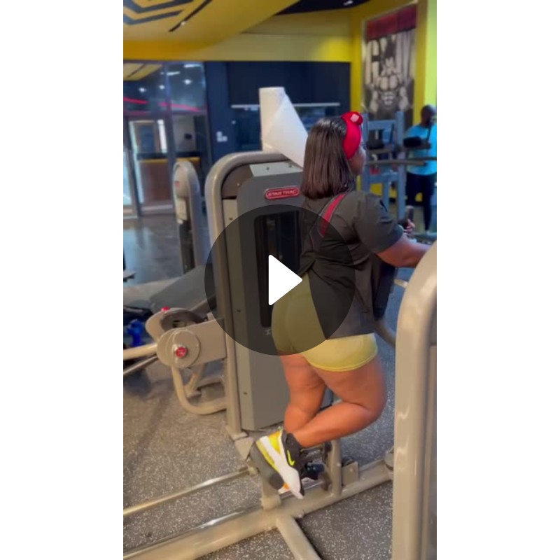 curvygirljourna | Spotlight on Snapchat