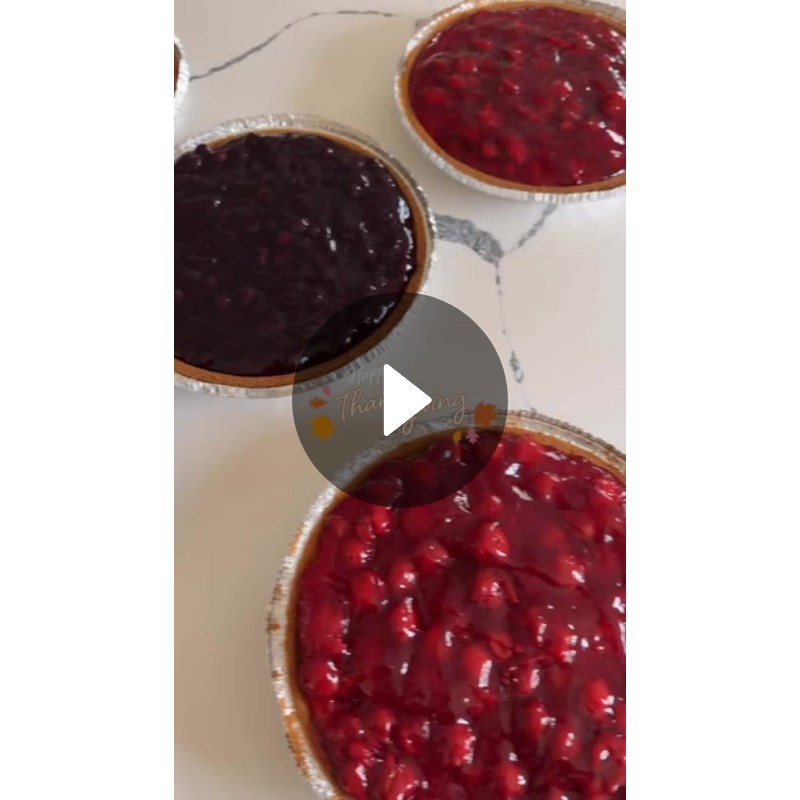 Bernice Burgos (@berniceburgos) | Baking a pumpkin pie dessert. | Spotlight