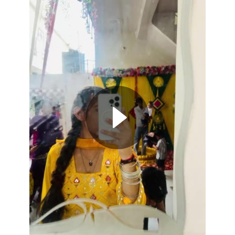 Chodry's Festive Selfie: Traditional Attire & Cultural Celebration ...