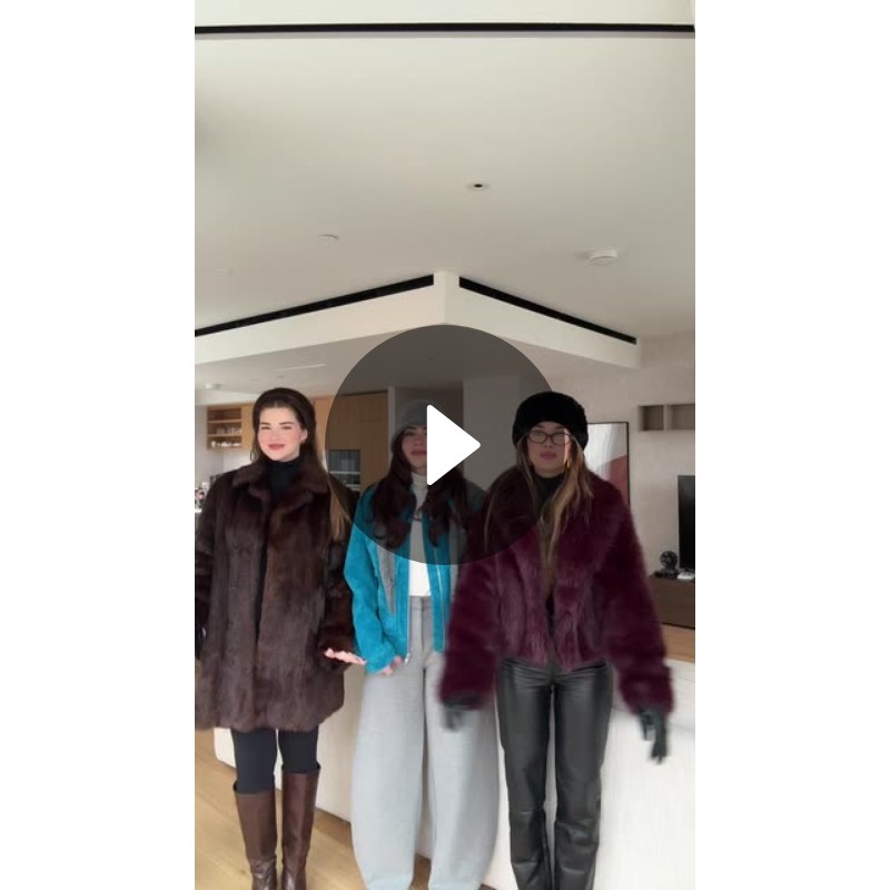 Trendy trio showcasing women's fashion styles. | أليونا (@aliona.ess ...