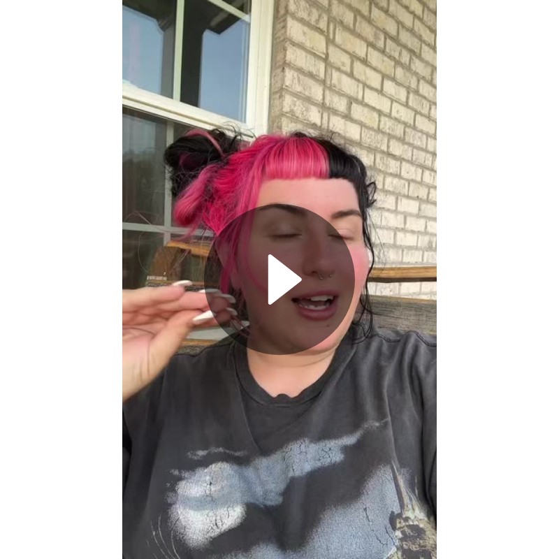 Meme🐙 Shares Her Unique Style & Personality in This Candid Moment ...