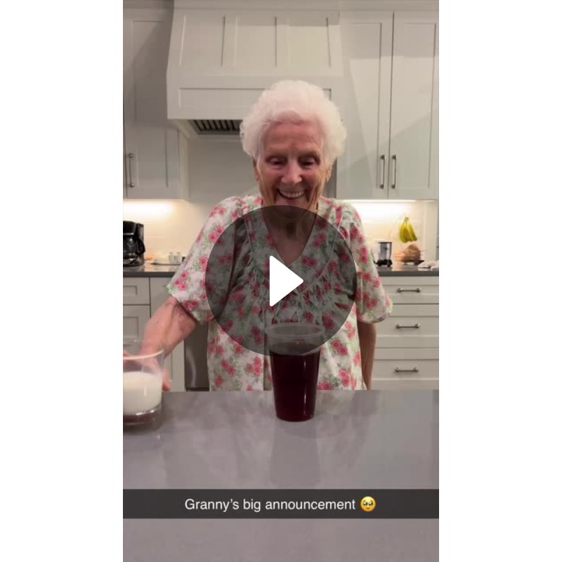 Granny’s big announcement 🥹 | Spotlight on Snapchat
