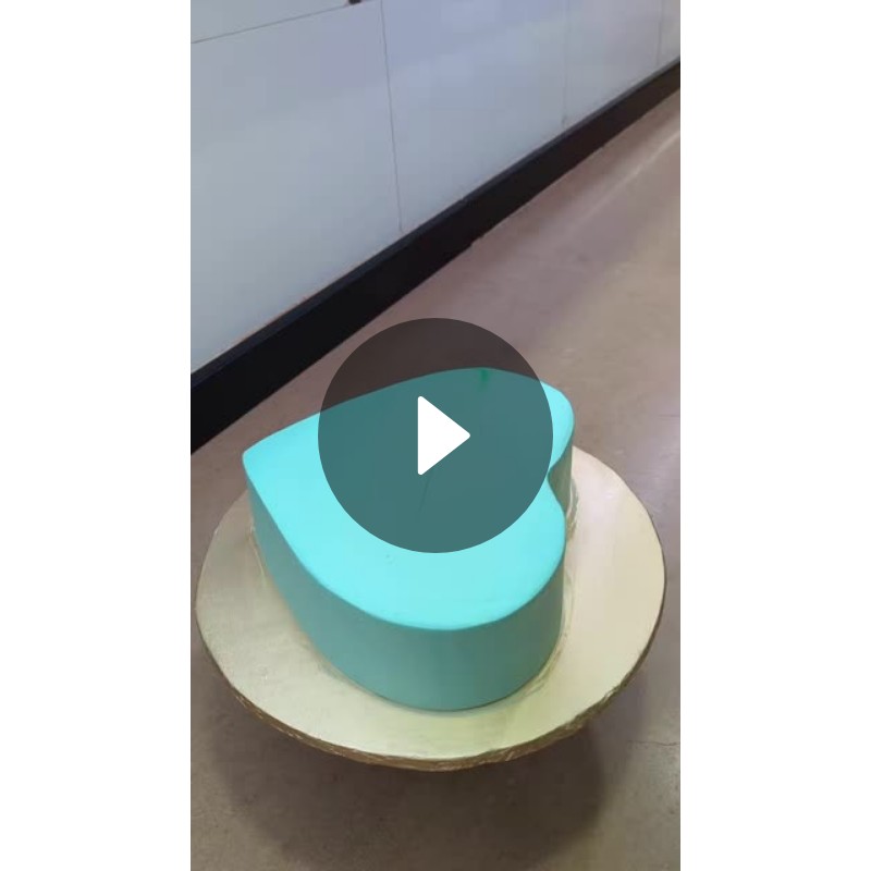 Heart Cake Decorating Tutorial: How to Make a Beautiful Blue Heart ...