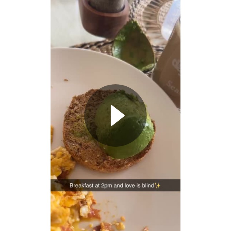 Breakfast at 2pm and love is blind | Spotlight on Snapchat