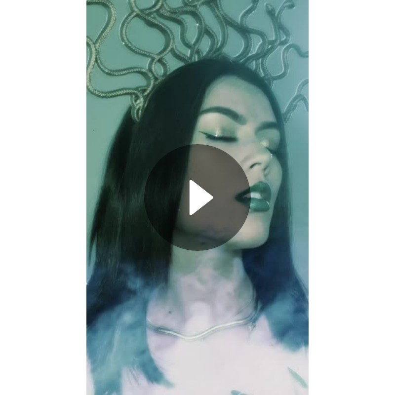 violet.oficial | Spotlight on Snapchat