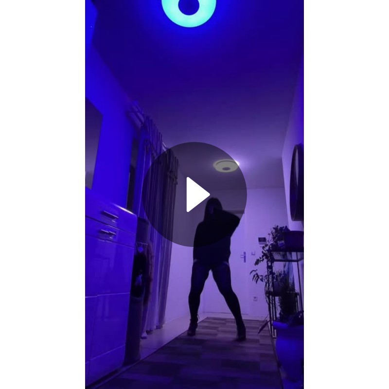 Andakitty ♡ Performs a Dynamic Dance Routine in a Stylish Blue-Lit ...