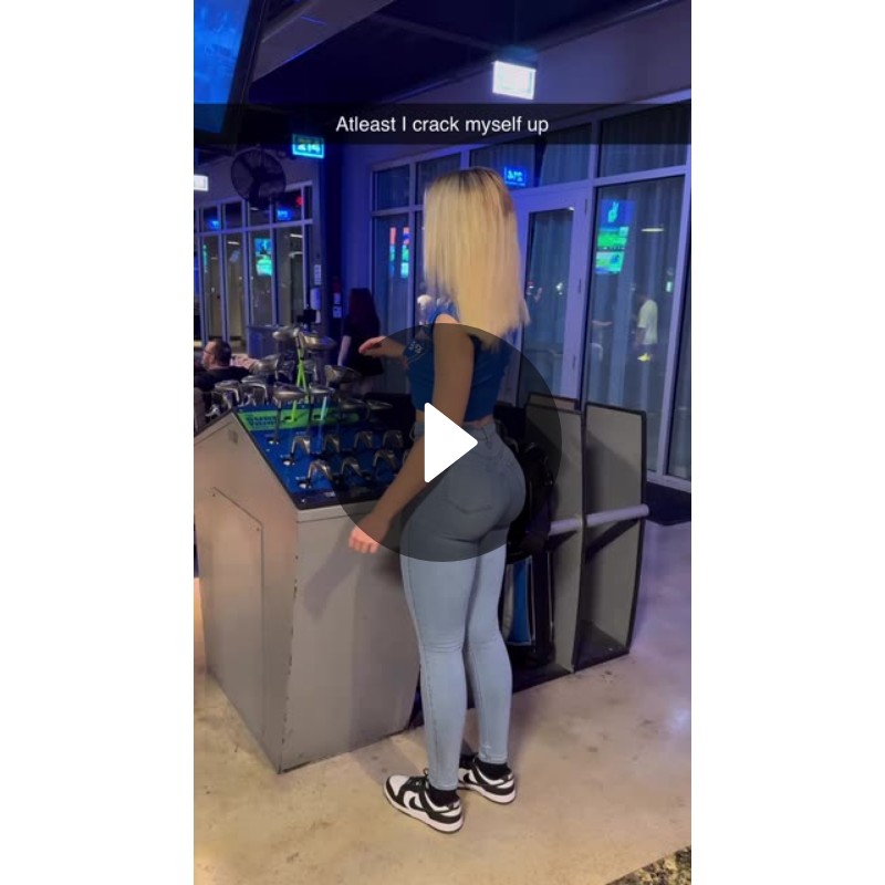 Atleast I crack myself up | Spotlight on Snapchat