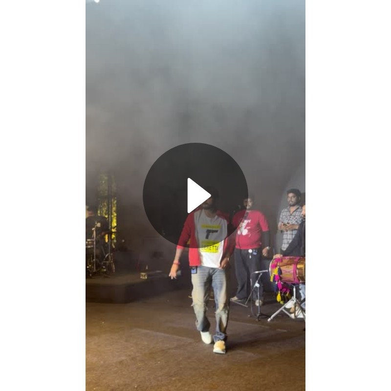 Amanraj Gill Live Performance: Energy, Fireworks & Crowd Vibes | Video ...