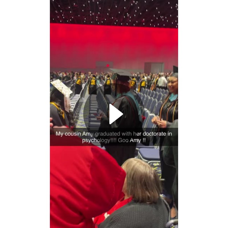 My cousin Amy graduated with her doctorate in psychology!!!! Goo Amy ...