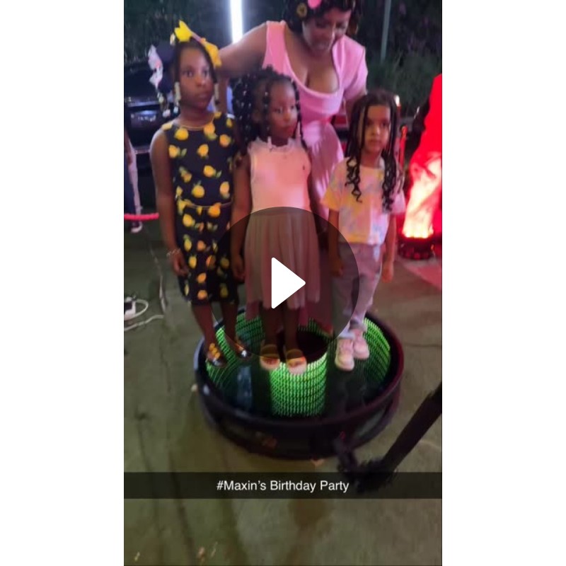 #Maxin’s Birthday Party | Spotlight on Snapchat