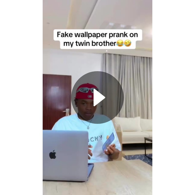 Broken screen prank on my twin🤣😂 | Spotlight on Snapchat