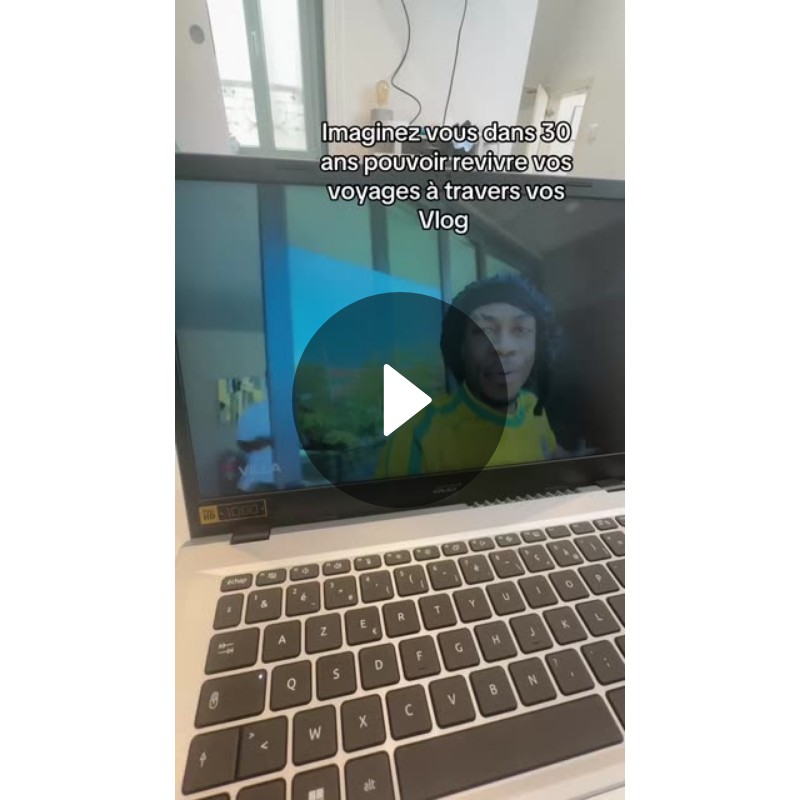 tislash.off | Spotlight on Snapchat