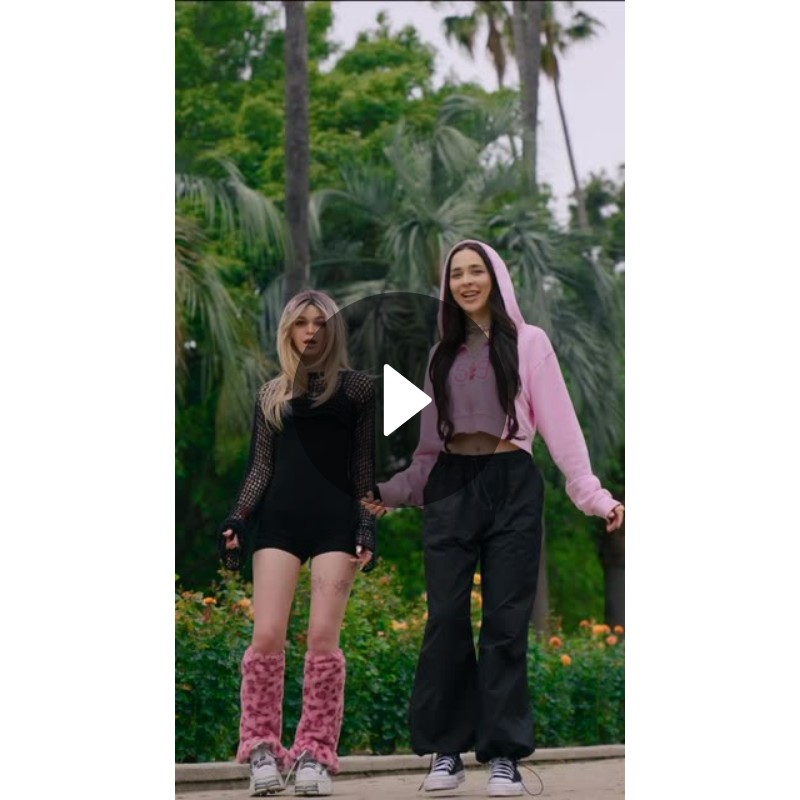 Posted 7/7/2023 | Elsa Arca (@elsa.arca) | Spotlight