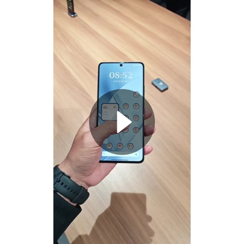 ravray_mobile | Spotlight on Snapchat