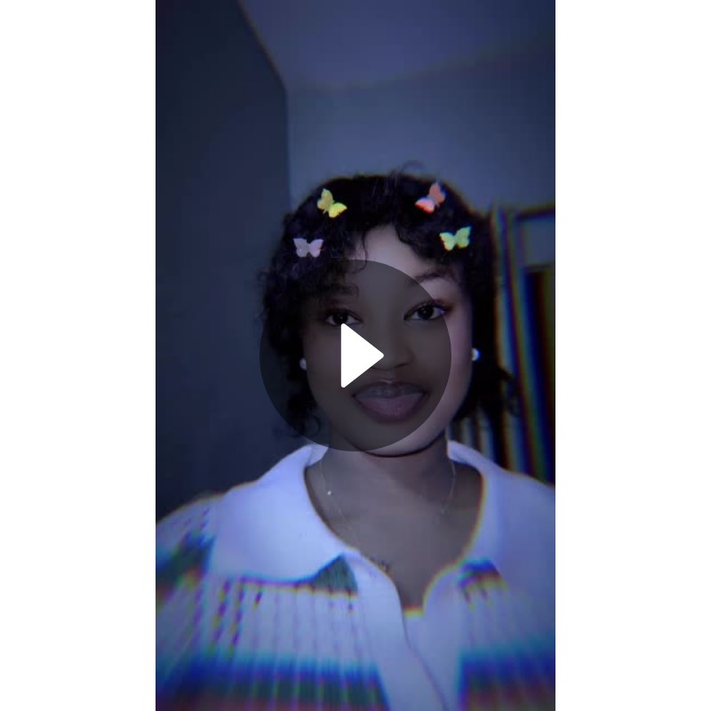Binta Officiel's Colorful Butterfly Hair Clip Look & Styling Tips ...