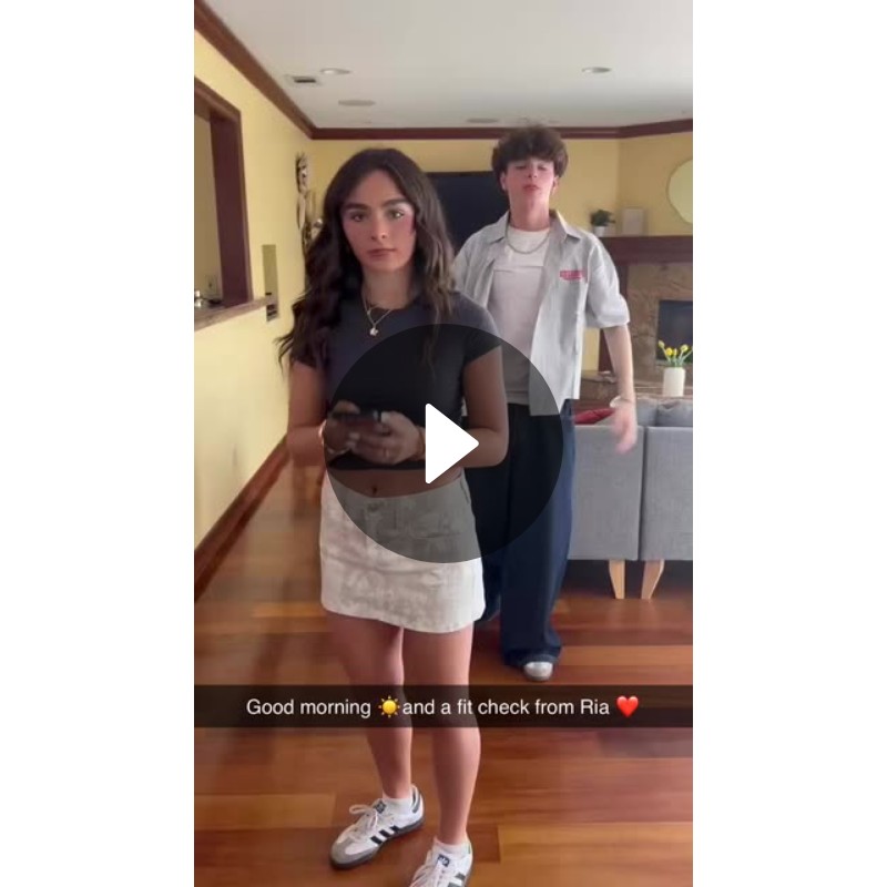 Good morning ☀️and a fit check from Ria ️ | Spotlight on Snapchat