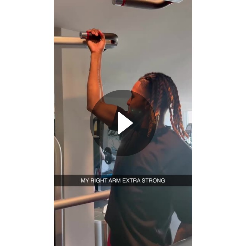 MY RIGHT ARM EXTRA STRONG | Spotlight on Snapchat